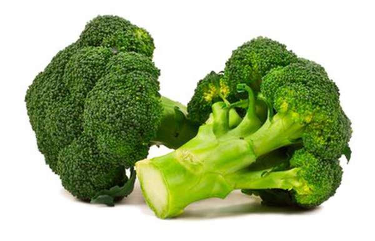 Lot de 2 brocoli (calibre moyen), France | La Belle Vie : Courses en ...