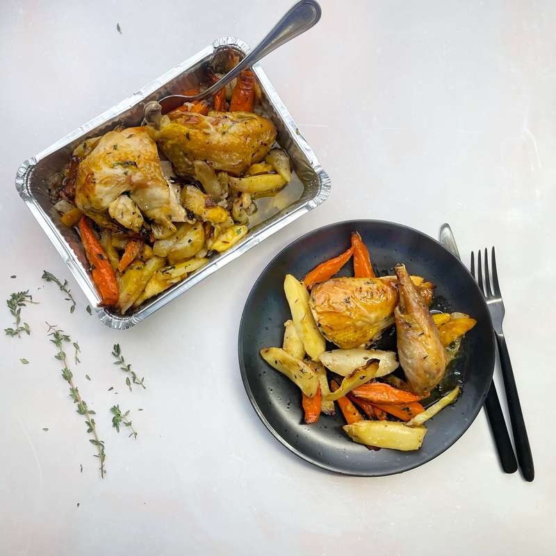 Poulet fermier rôti, légumes anciens, jus à l'estragon à partager (1 kg ...